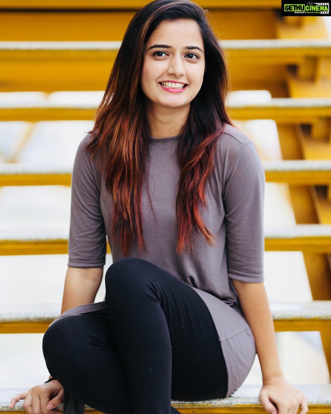 Ashika Ranganath Hd Wallpapers - Wallpaper Cave