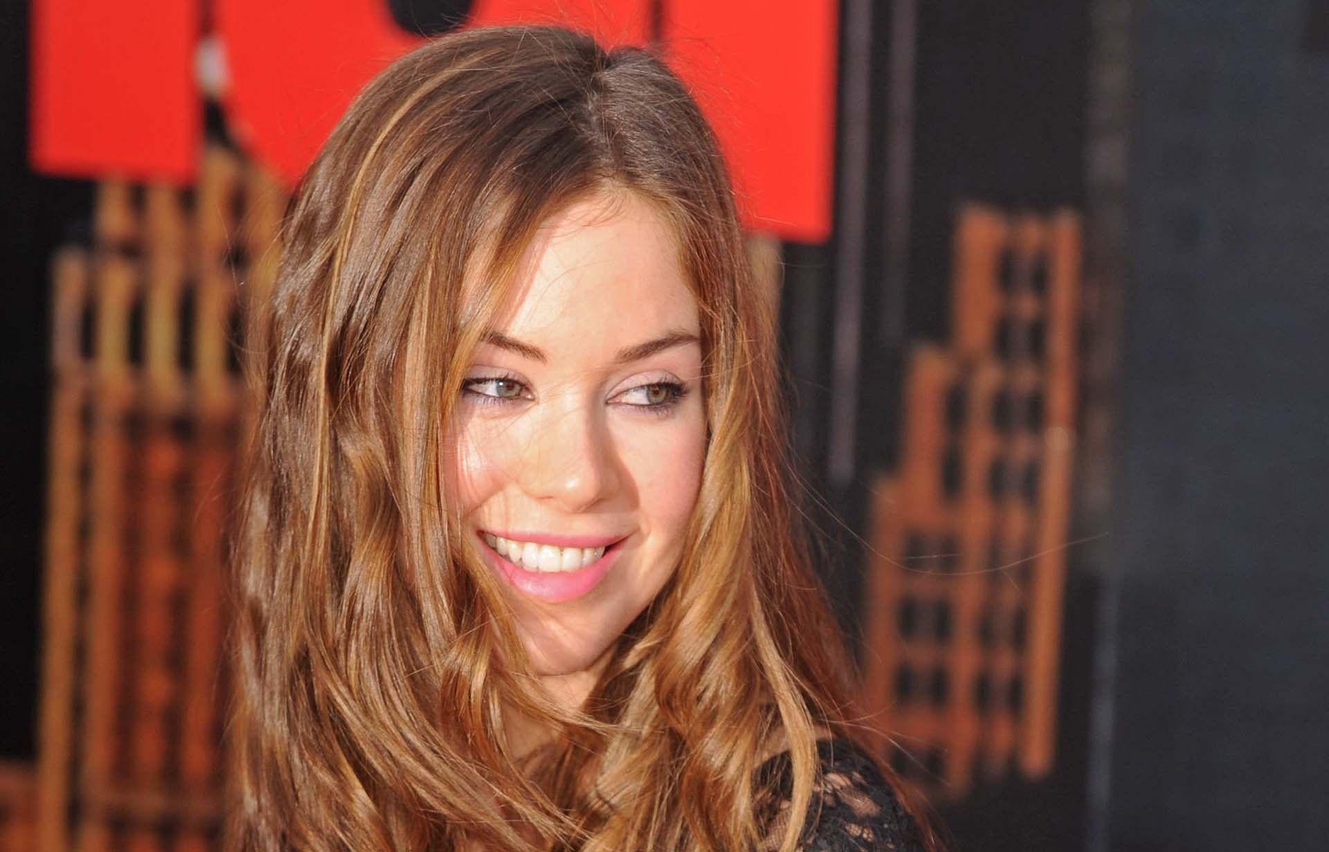 Roxxane Wallpapers - Wallpaper Cave