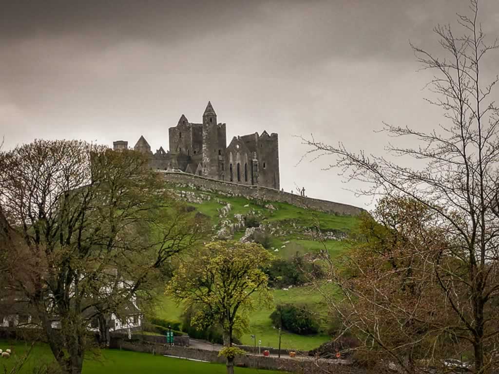 Rock Of Cashel Wallpapers - Wallpaper Cave