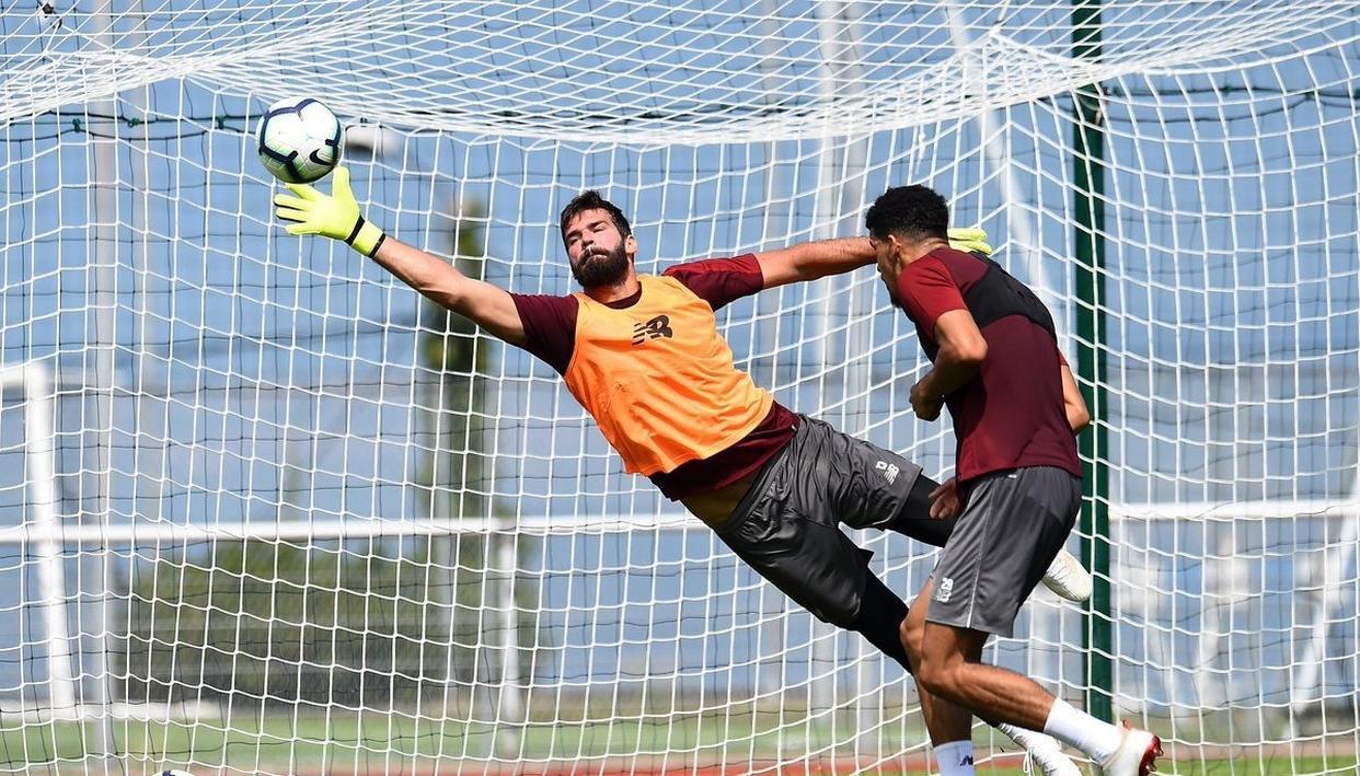 Alisson Becker Free Kick Saved Wallpapers - Wallpaper Cave