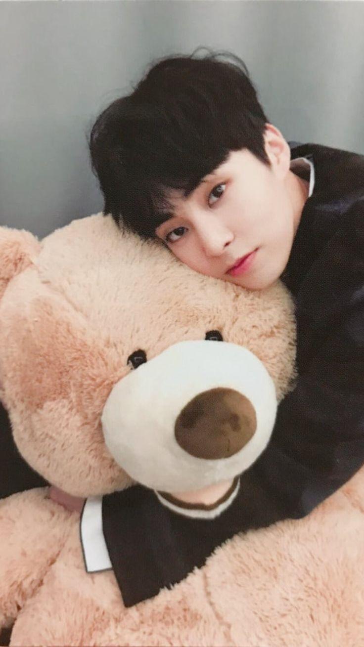 Xiumin iPhone Wallpapers - Wallpaper Cave