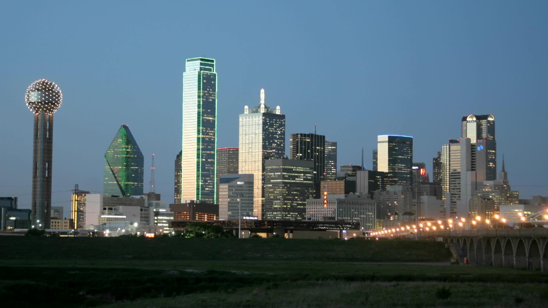 Dallas Skyline Desktop Wallpapers - Wallpaper Cave