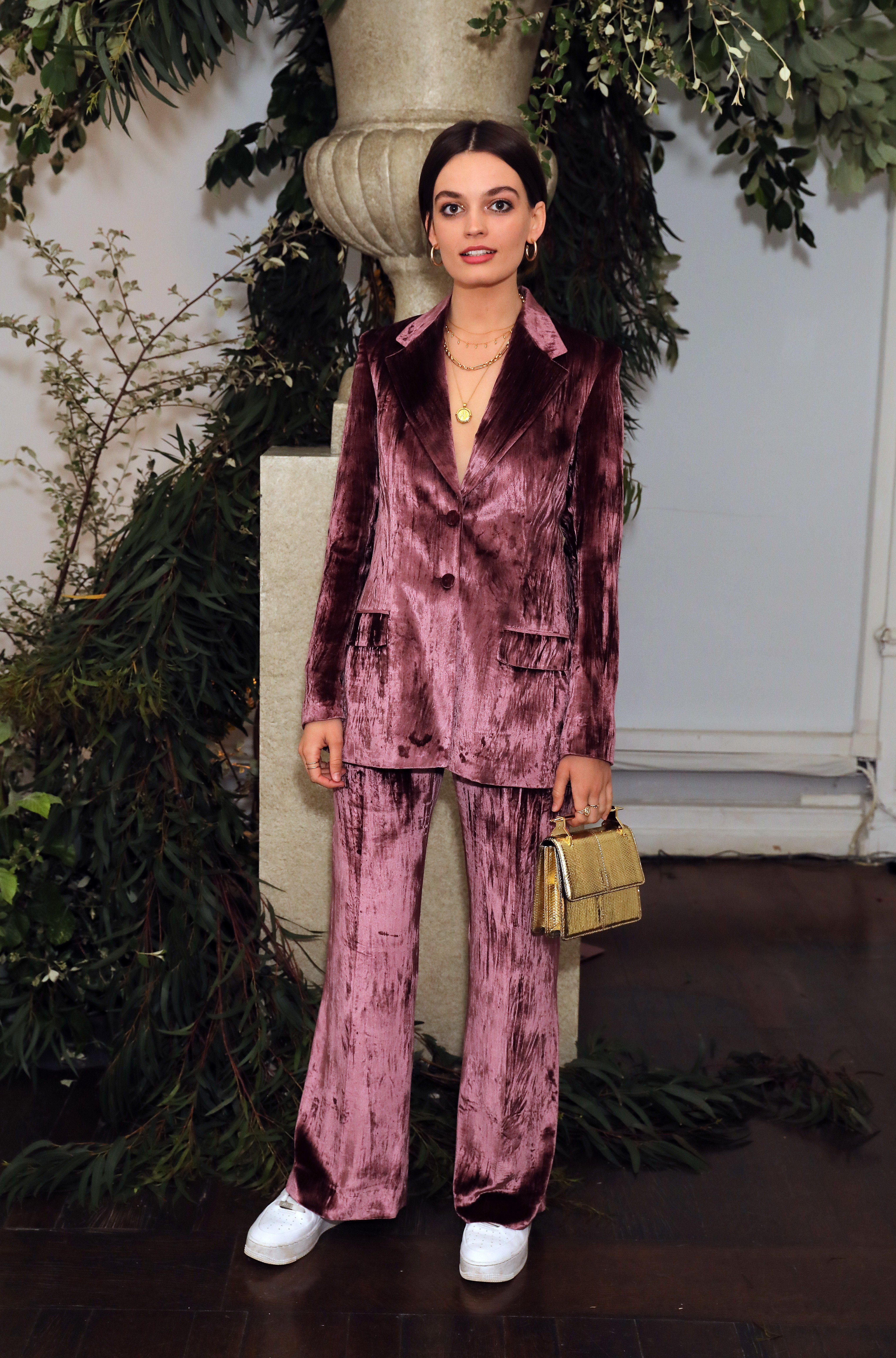 Emma Mackey Photoshoot Beautiful Wallpapers - Wallpaper Cave