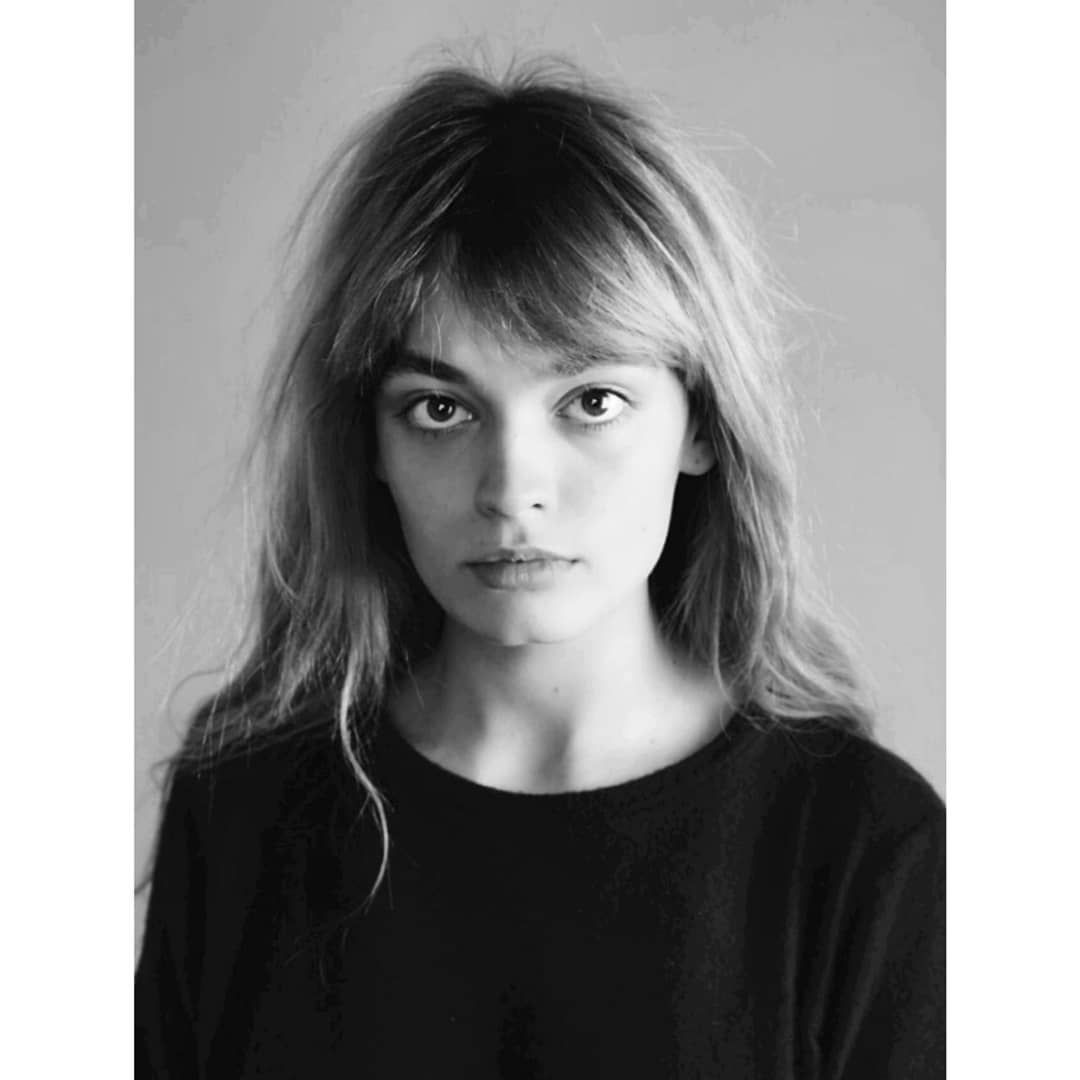 Emma Mackey Photoshoot Beautiful Wallpapers - Wallpaper Cave