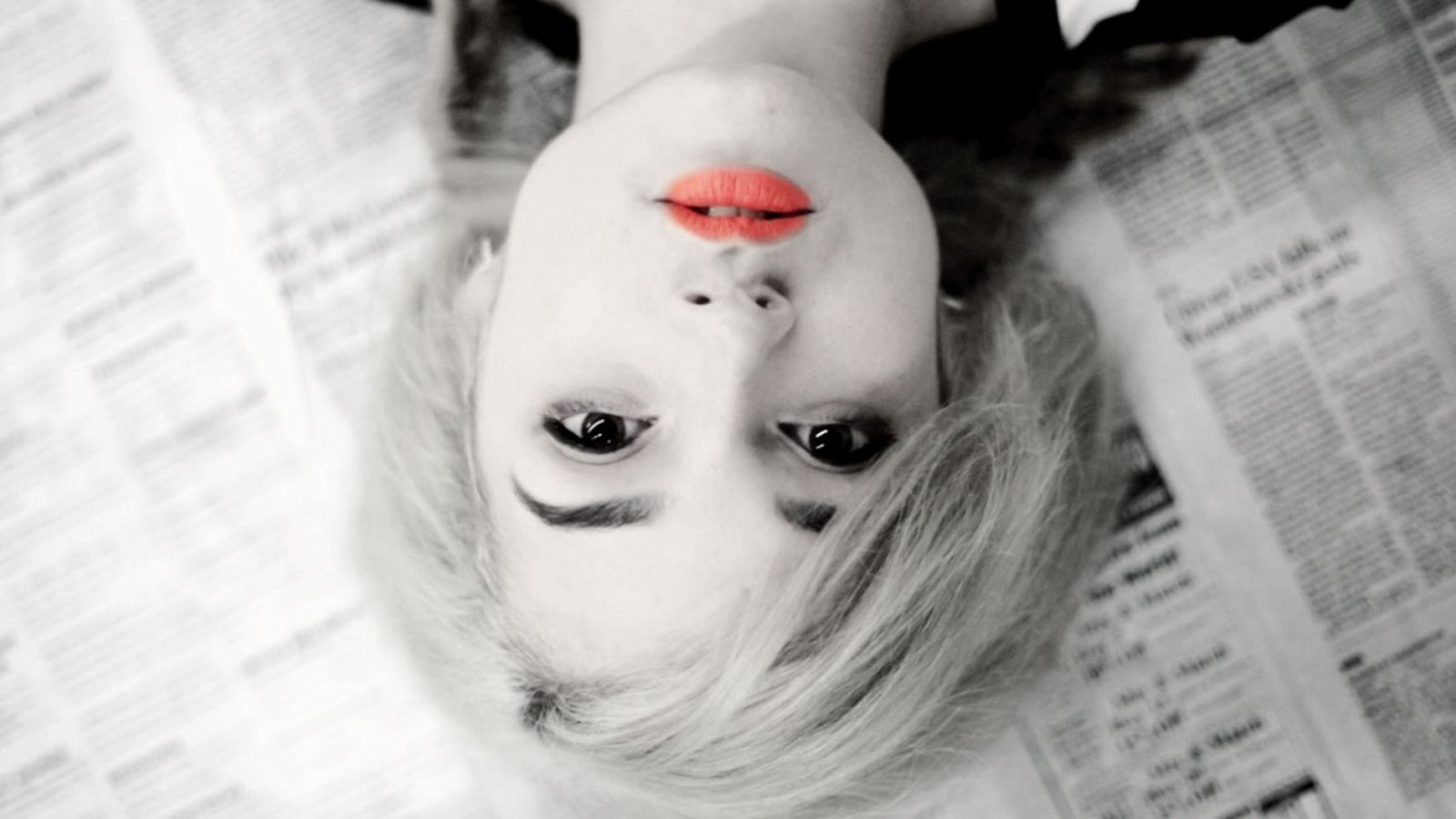 Poppy Singer Monochrome Wallpapers - Wallpaper Cave