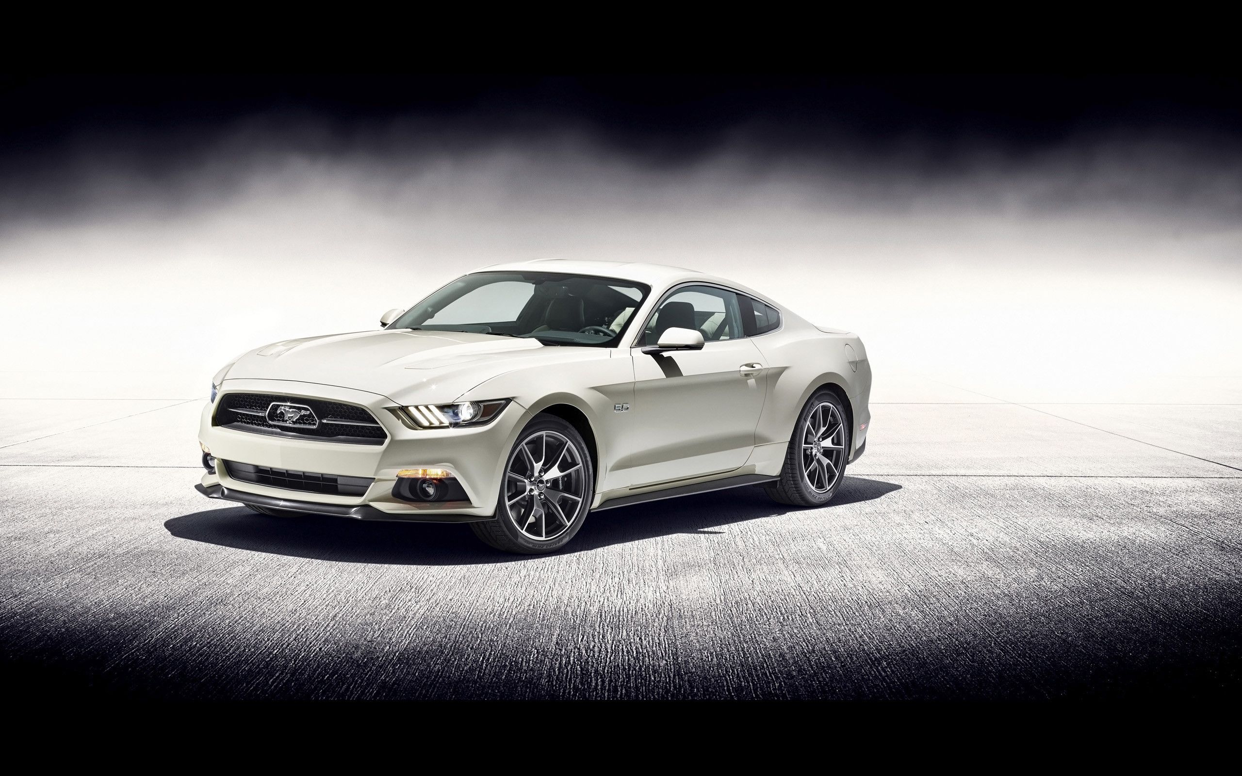 White Ford Wallpapers - Wallpaper Cave