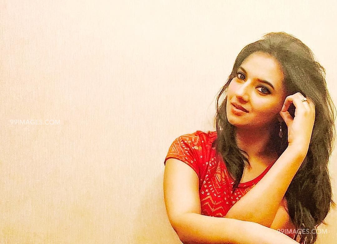 Isha Chawla HD Desktop Wallpapers - Wallpaper Cave