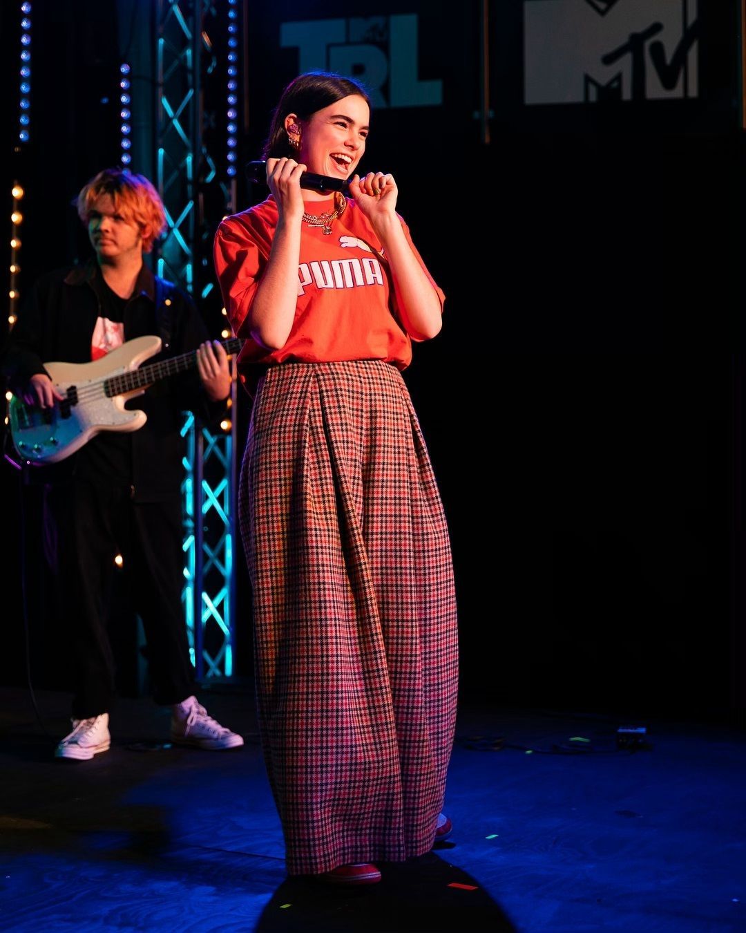 Benee Wallpapers - Wallpaper Cave