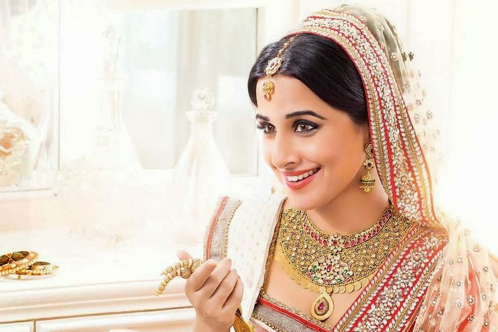 Vidya Balan Desktop Wallpapers - Wallpaper Cave