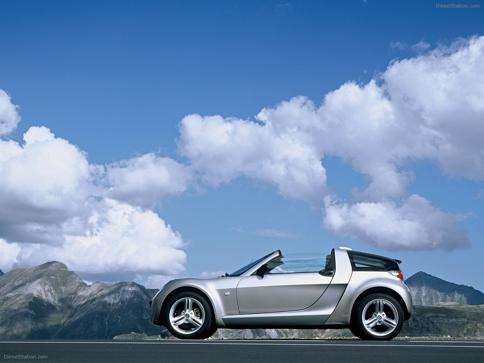 Smart Roadster Wallpapers - Wallpaper Cave