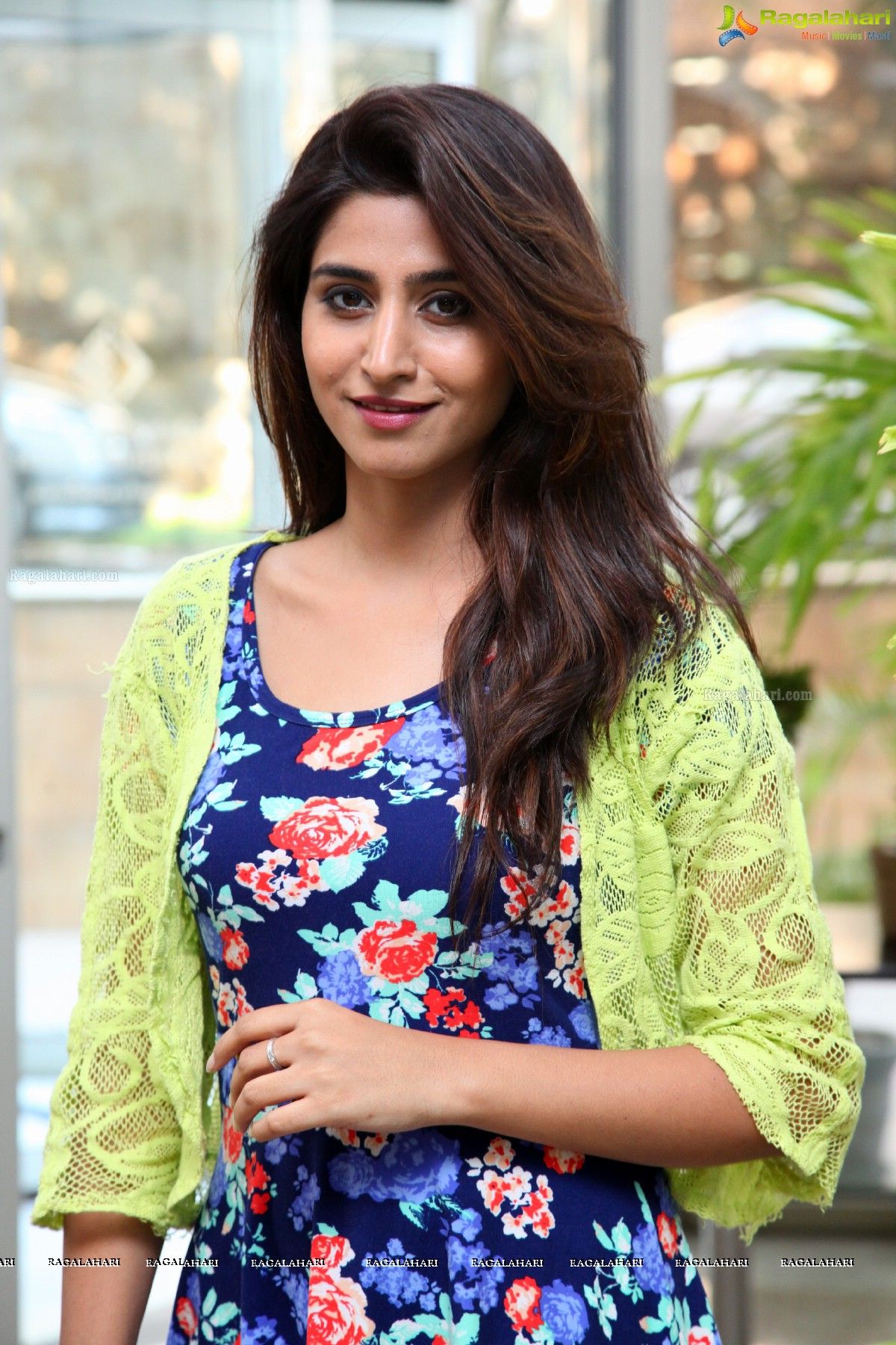 Varshini Sounderajan Wallpapers - Wallpaper Cave