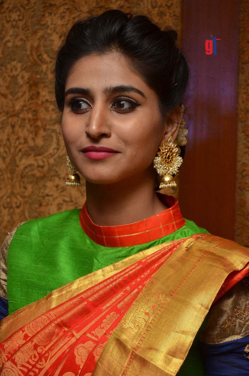 Varshini Sounderajan Wallpapers - Wallpaper Cave