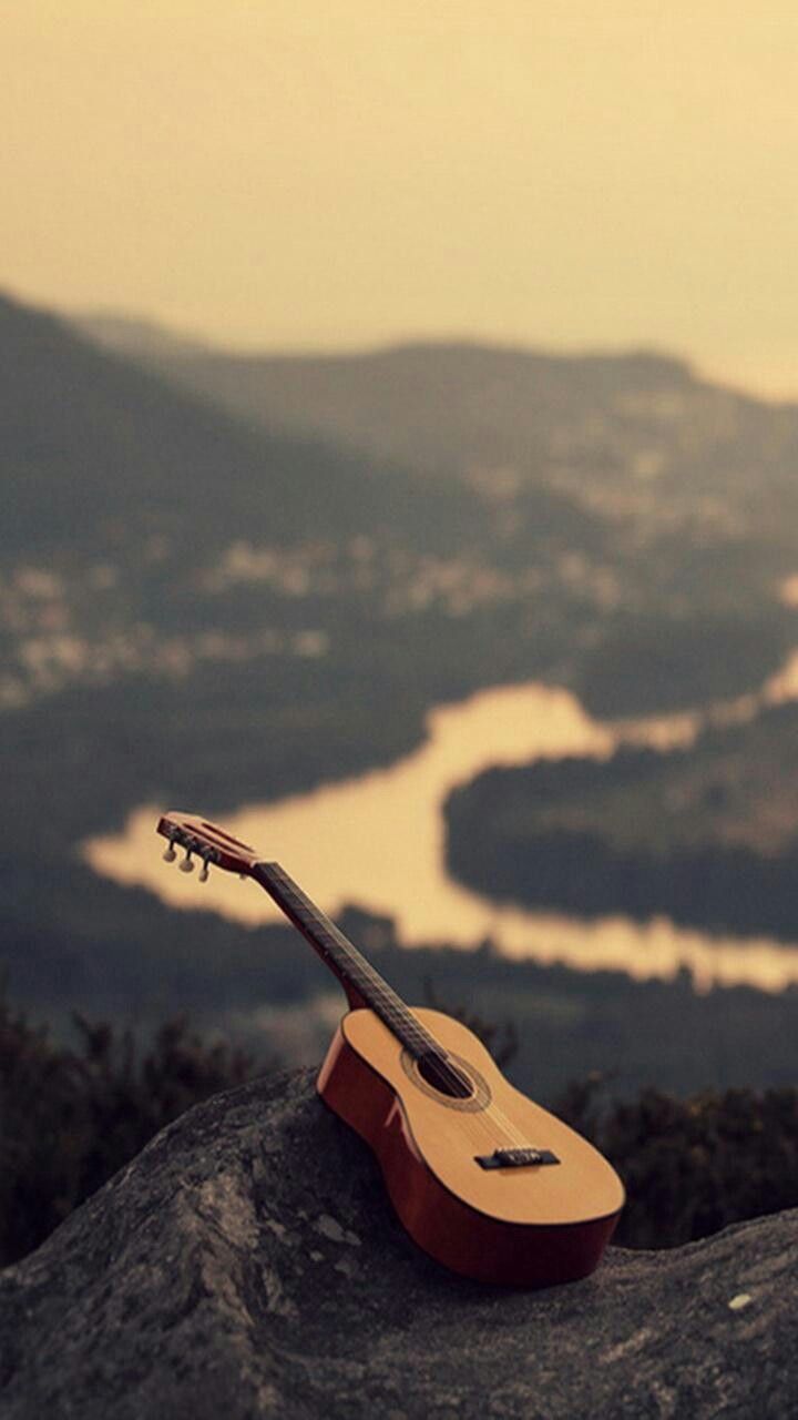 Playing Ukulele Wallpapers - Wallpaper Cave