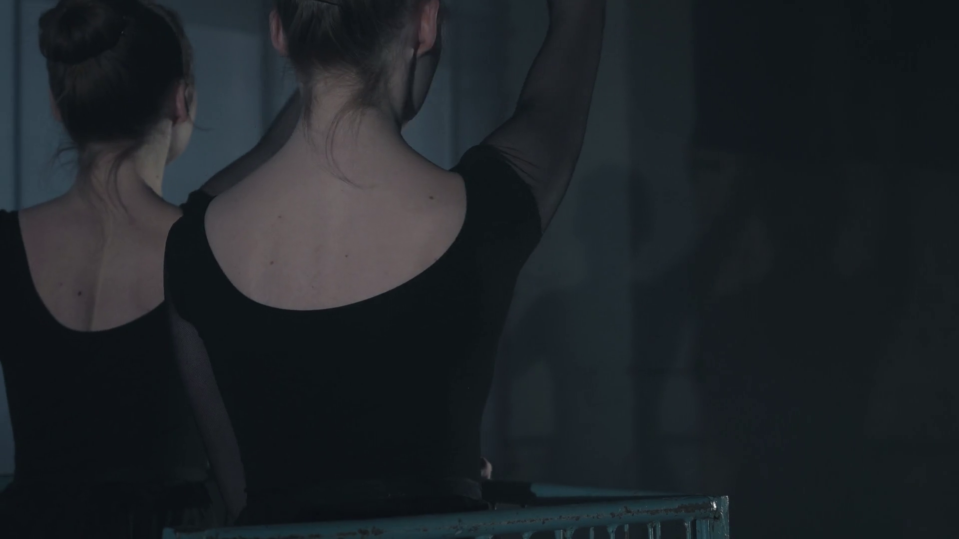 Arm Rising Women Wallpapers - Wallpaper Cave