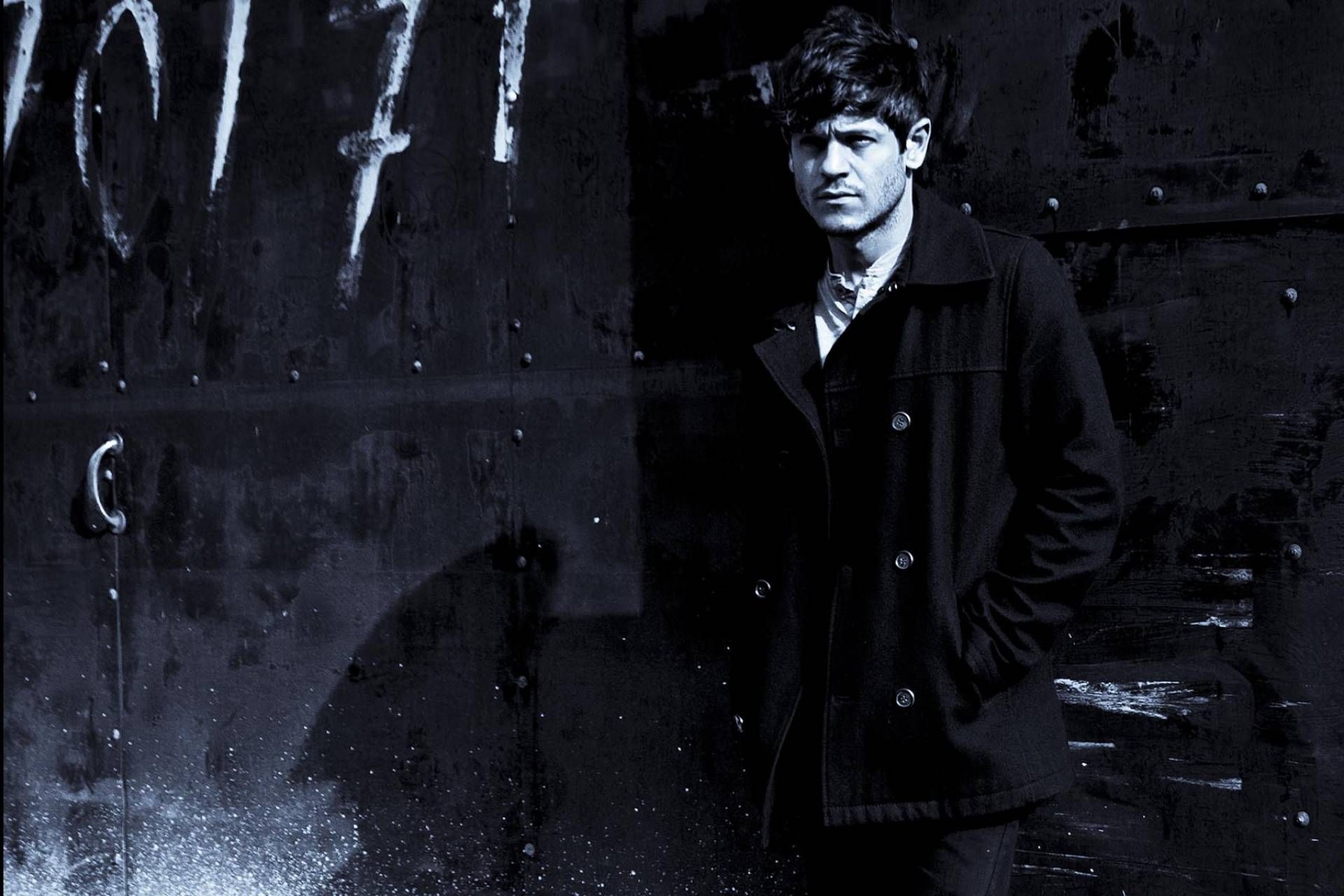 Iwan Rheon Wallpapers - Wallpaper Cave