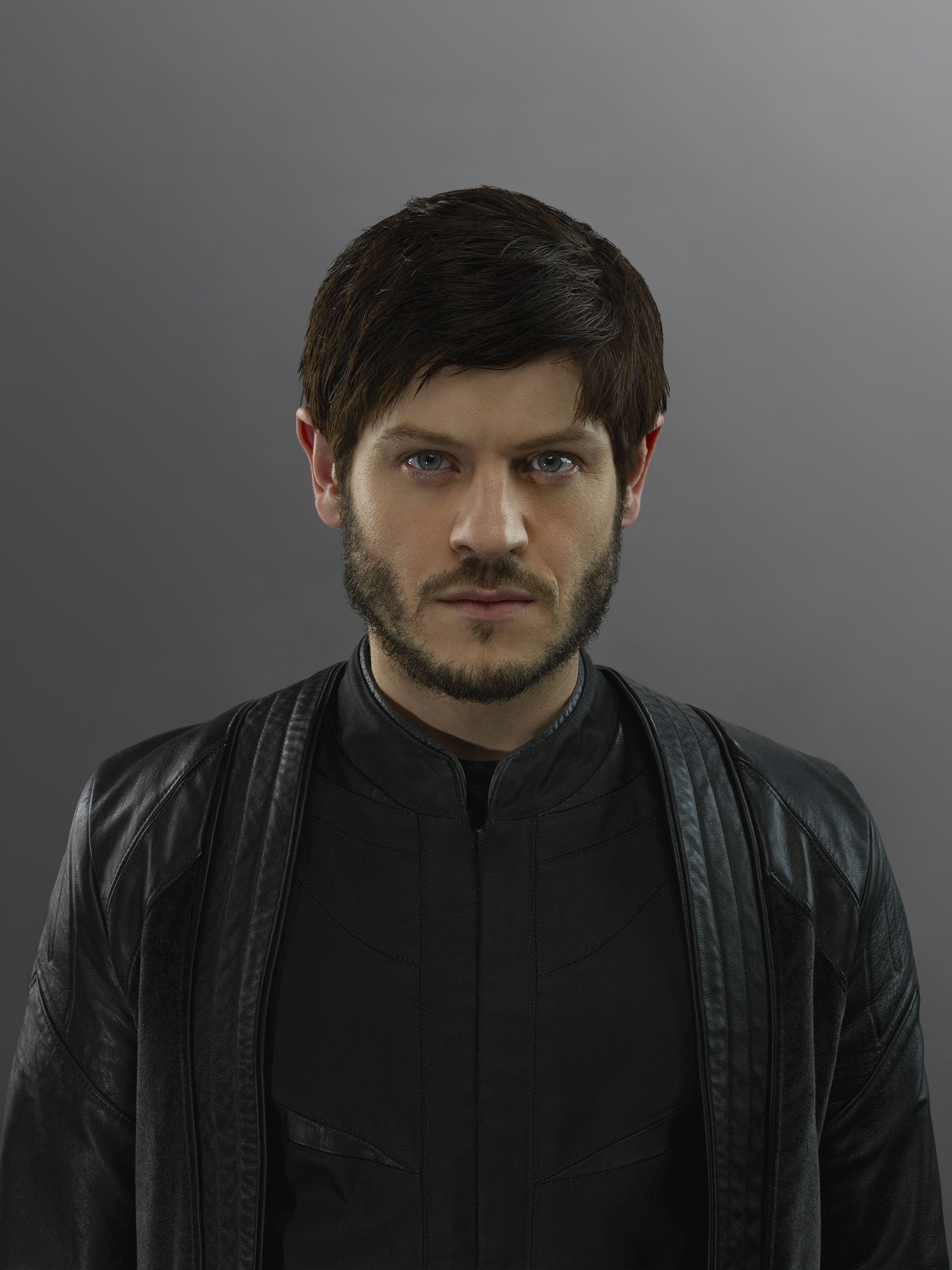 Iwan Rheon Wallpapers - Wallpaper Cave