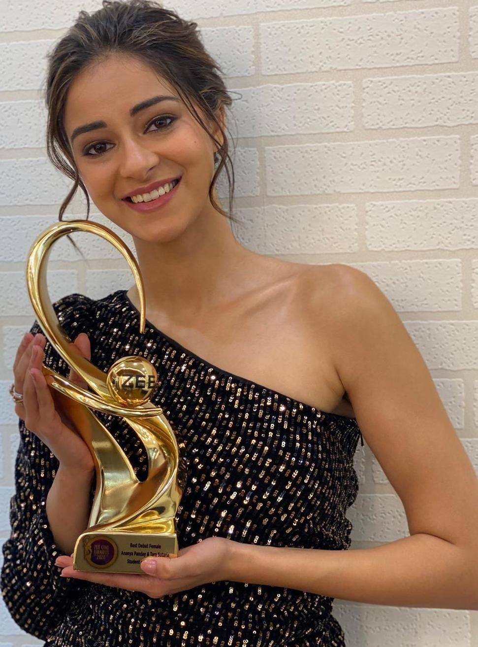 Anaya Pandey Mobile Wallpapers - Wallpaper Cave