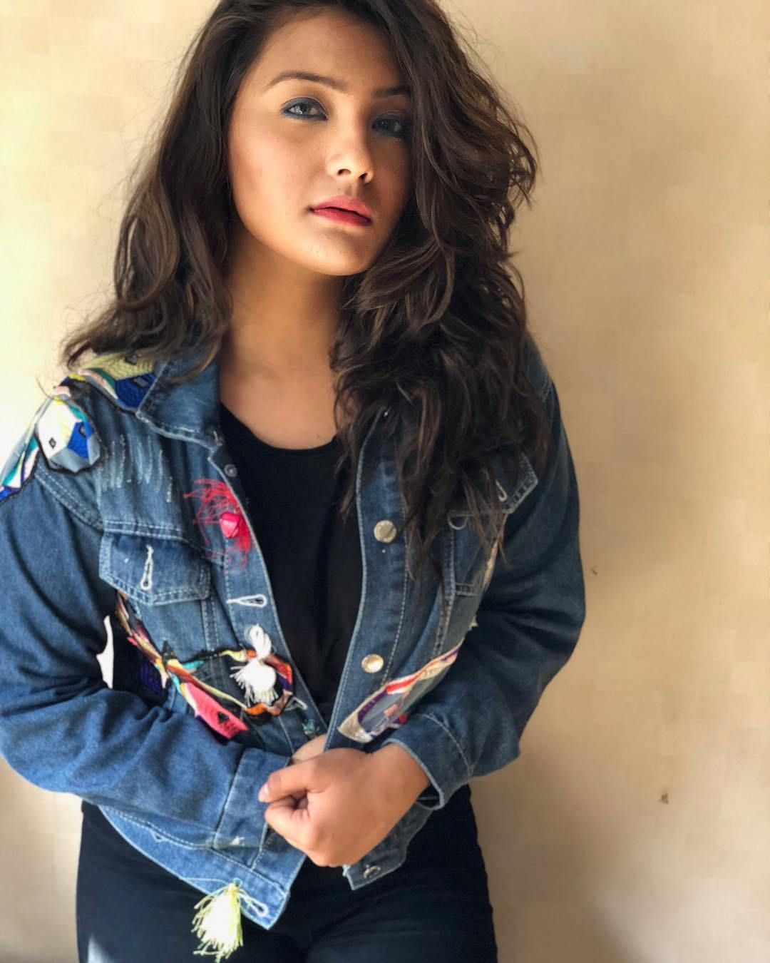 Aashika Bhatia Wallpapers - Wallpaper Cave