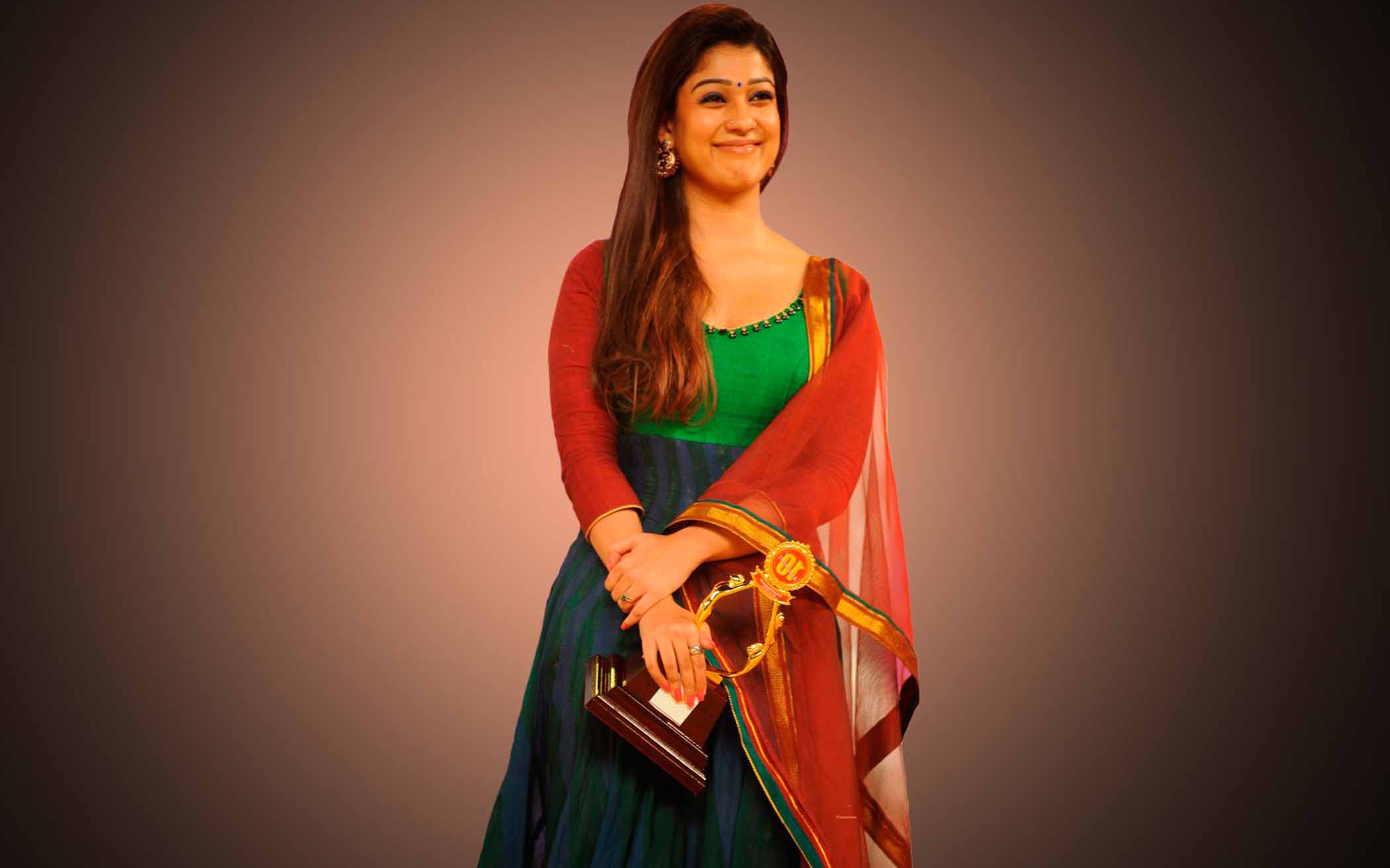 Nayanthara HD Desktop Wallpapers - Wallpaper Cave