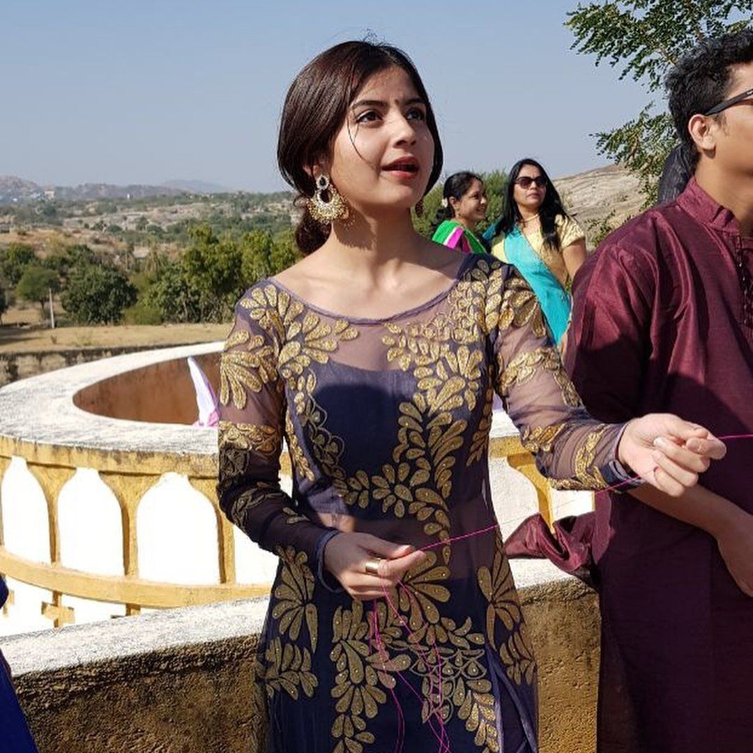 Kashmira Pardesi Wallpapers - Wallpaper Cave