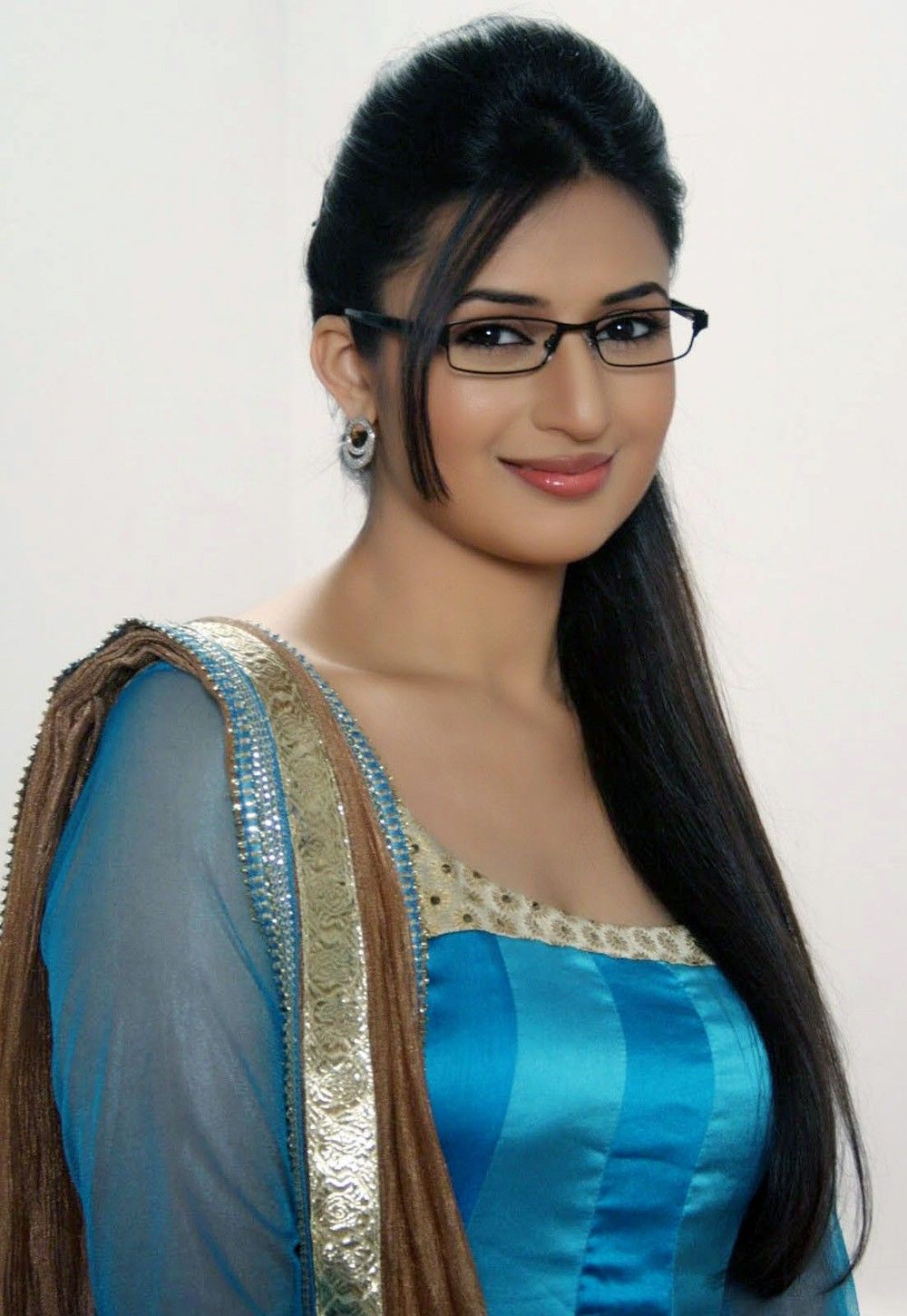 Divyanka Tripathi Full HD Mobile Wallpapers - Wallpaper Cave
