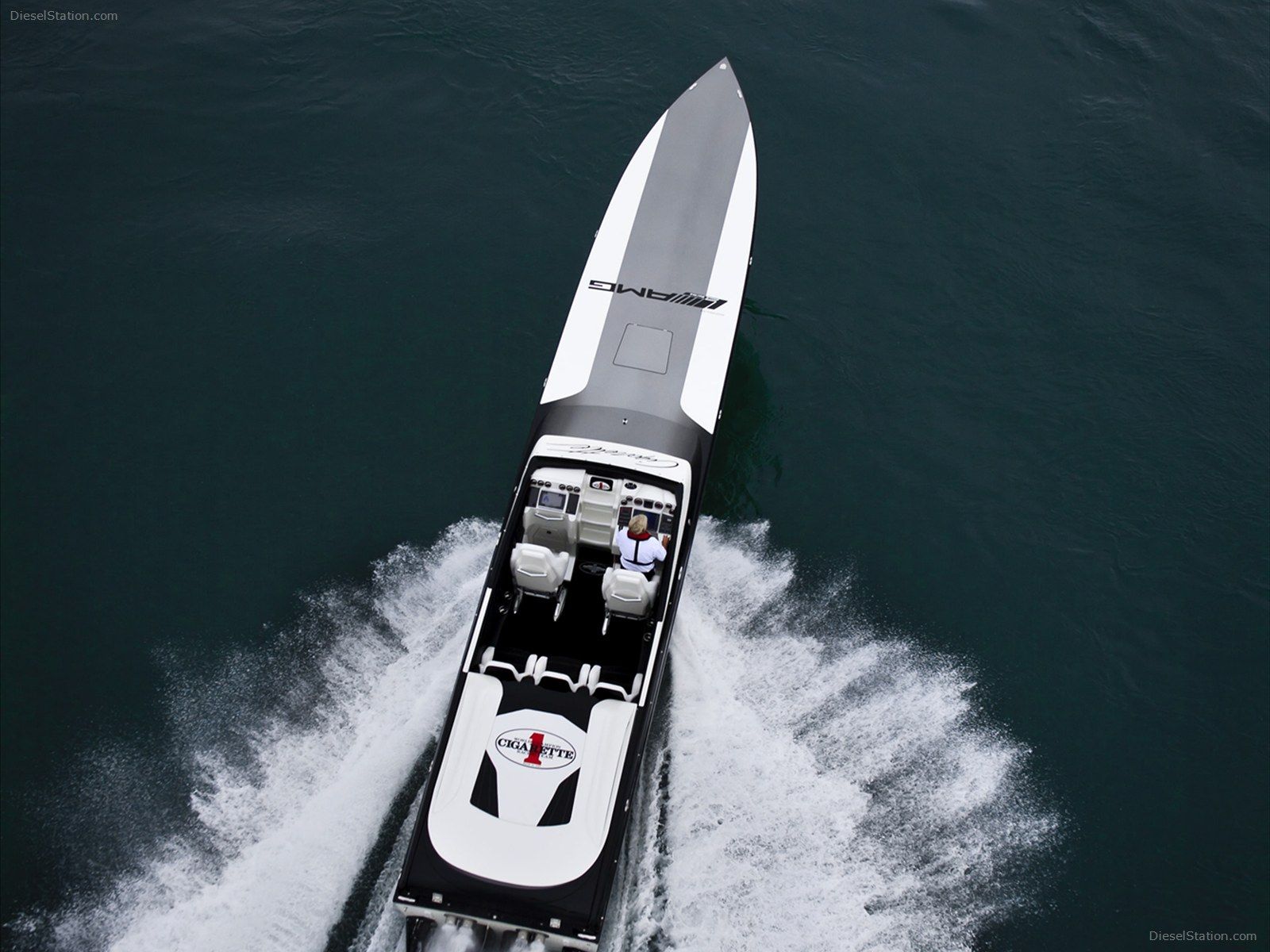 Cigarette Racing Wallpapers - Wallpaper Cave