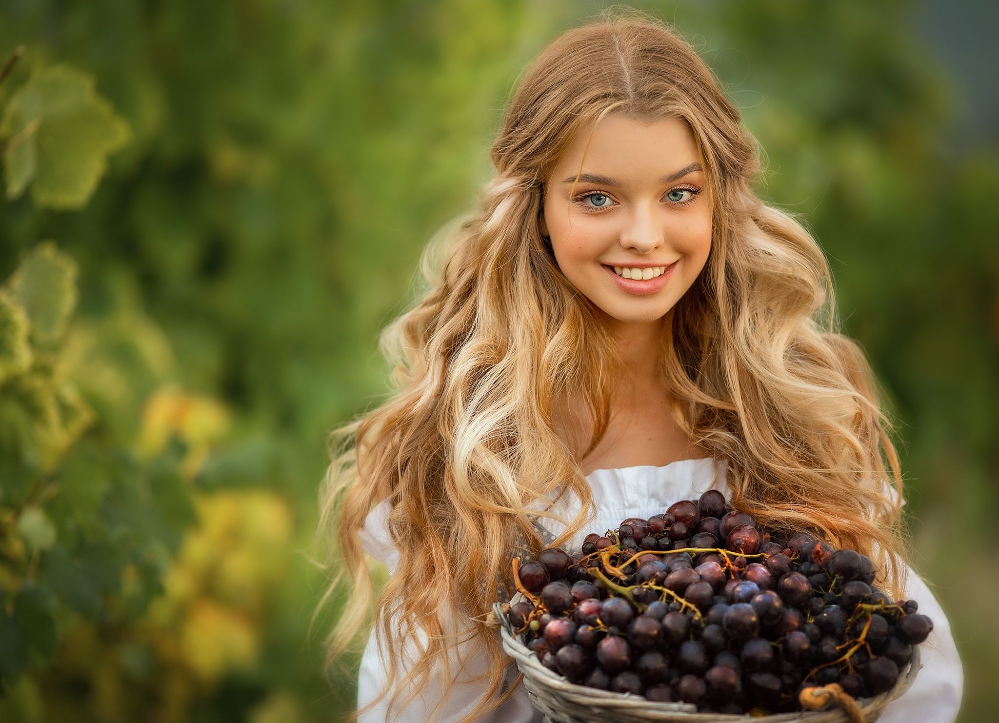 Grape Women Wallpapers - Wallpaper Cave
