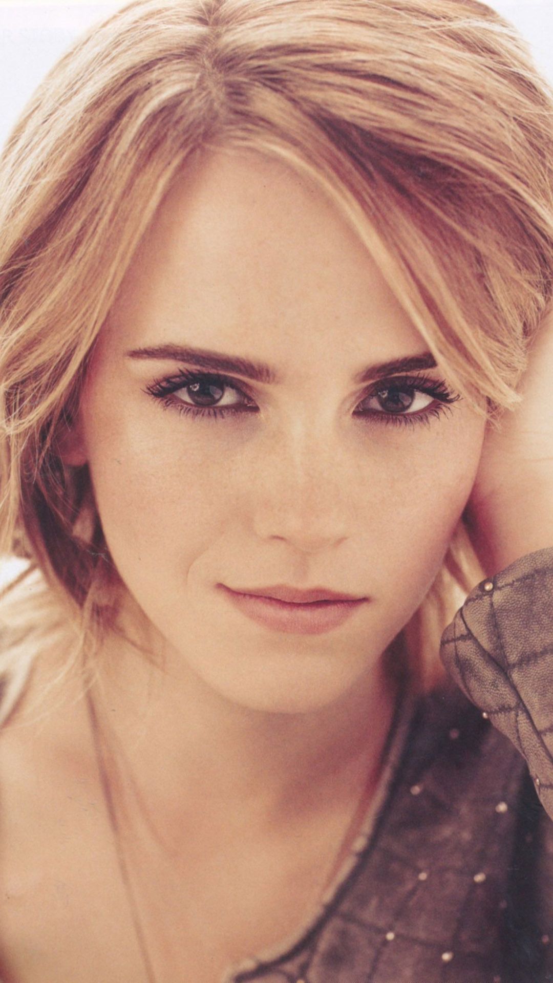 Emma Watson Mobile Wallpapers - Wallpaper Cave