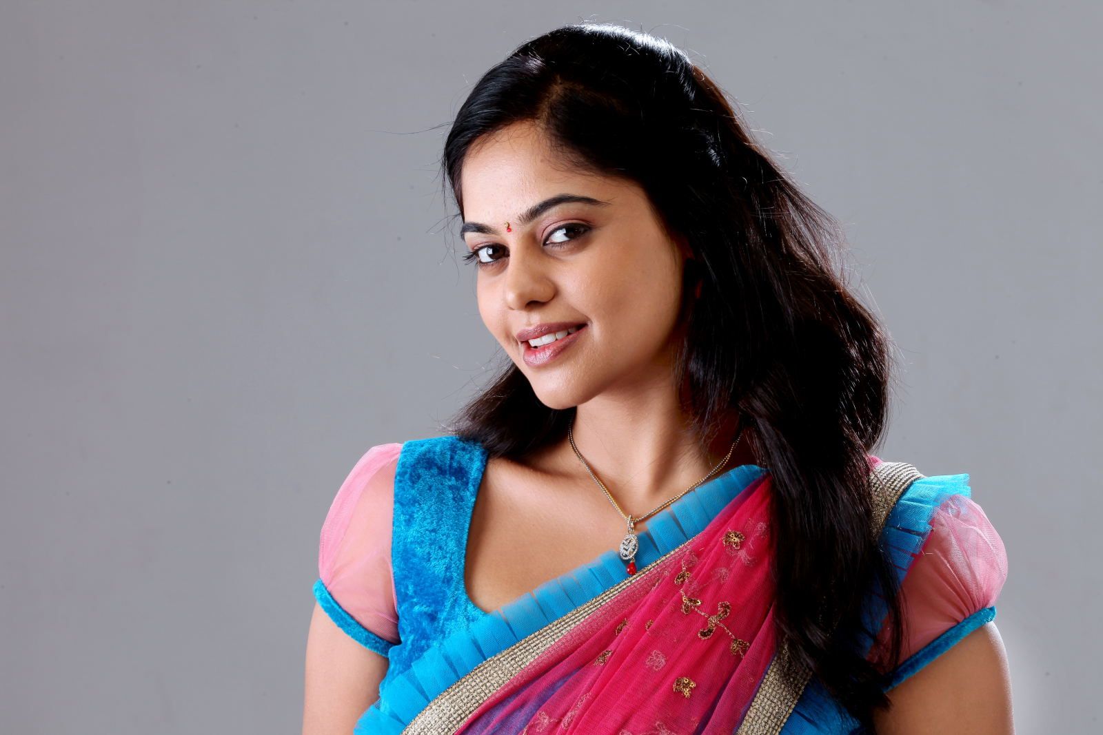 Bindu Madhavi Wallpapers - Wallpaper Cave