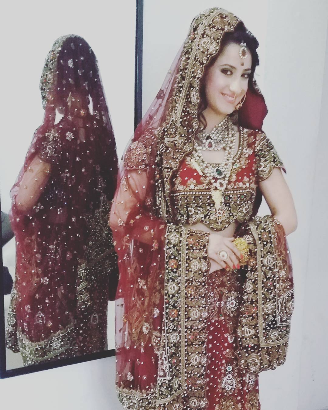 Aalisha Panwar Wallpapers - Wallpaper Cave