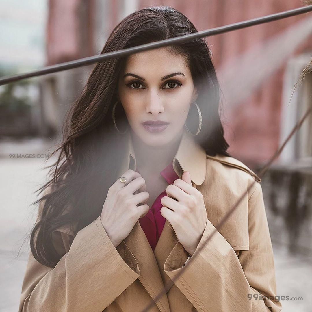 Amyra Dastur HD Wallpapers - Wallpaper Cave