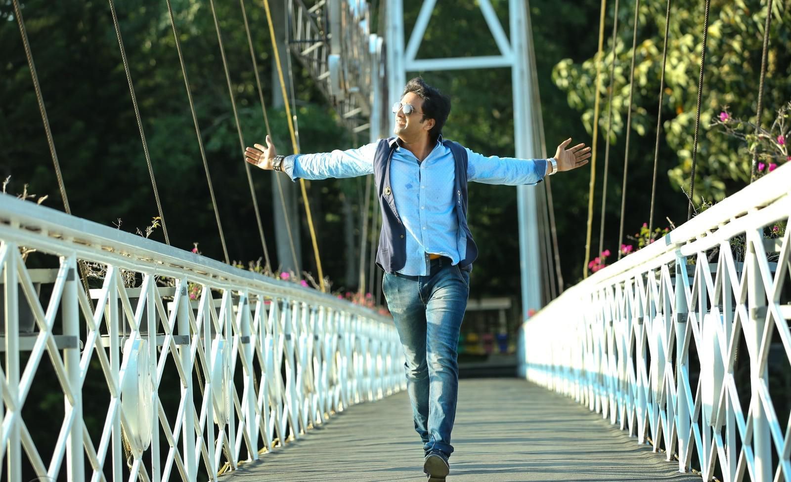 Santhanam Wallpapers - Wallpaper Cave