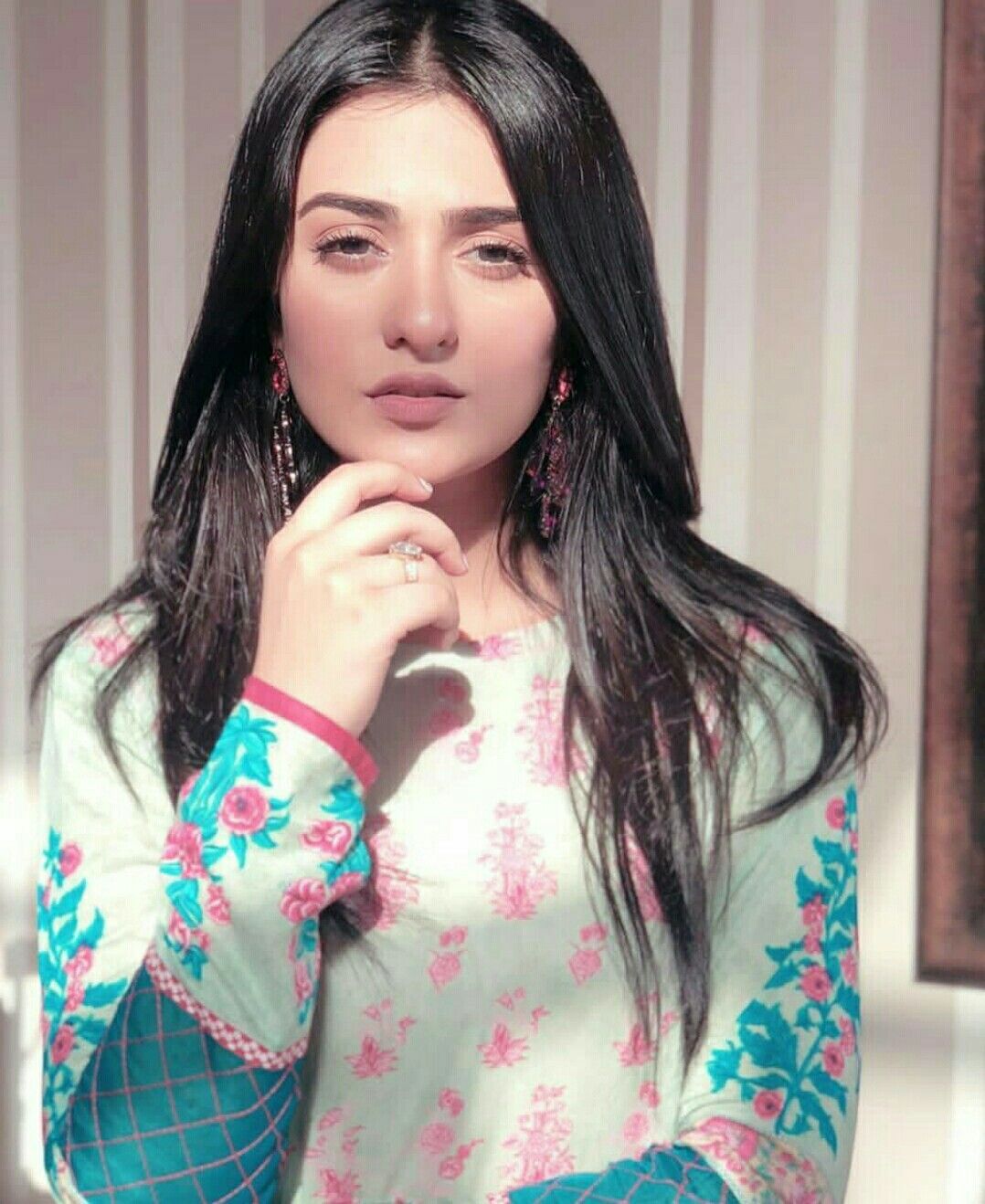 Sara Khan Wallpapers - Wallpaper Cave