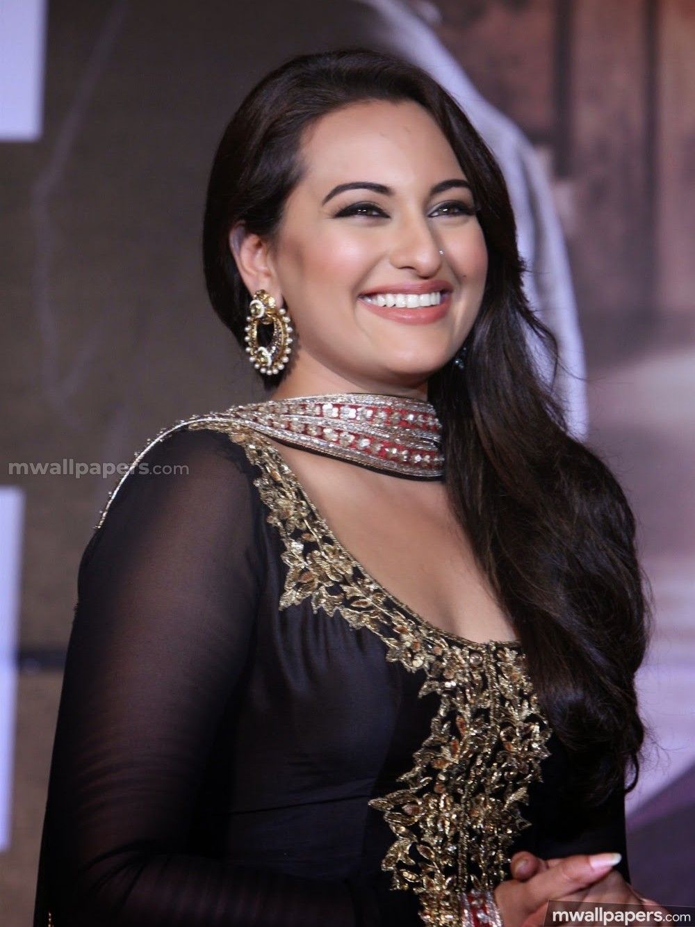 Wallpapers Sonakshi Sinha
