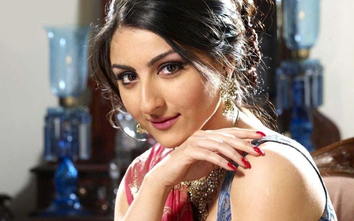 Soha Ali Khan Wallpapers - Wallpaper Cave