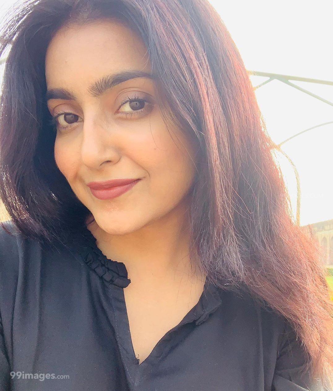 Avantika Mishra Wallpapers - Wallpaper Cave