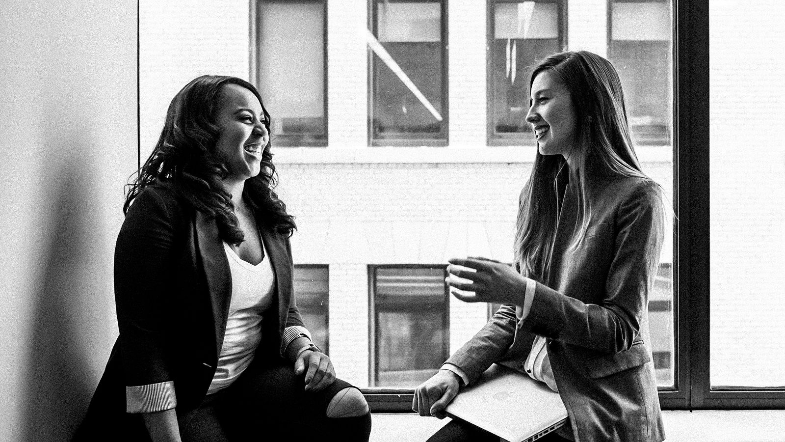 Millennial Women Wallpapers - Wallpaper Cave