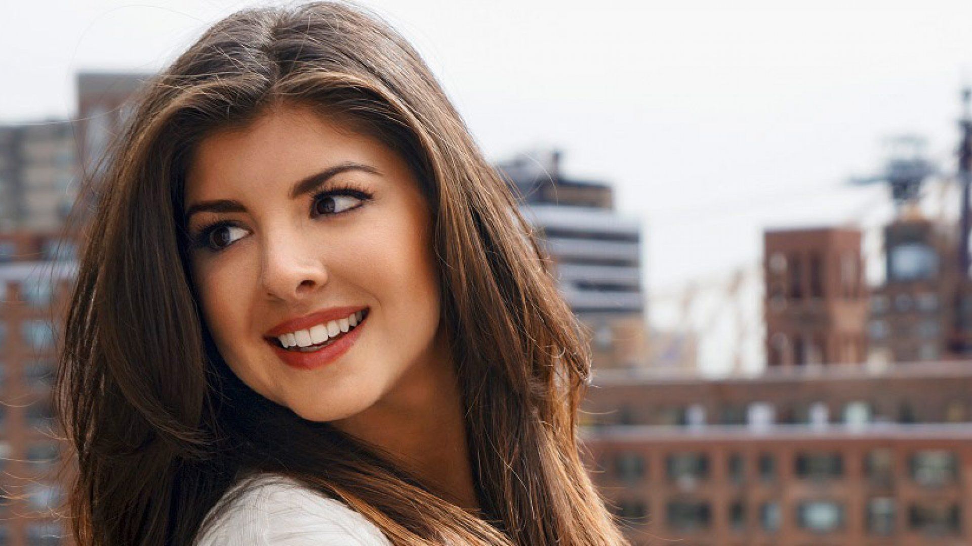 Millennial Women Wallpapers - Wallpaper Cave