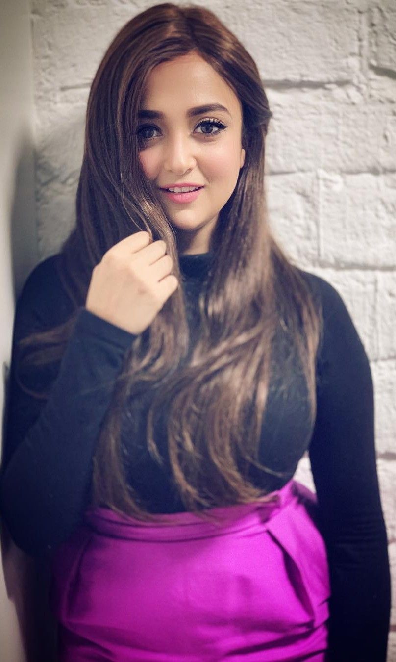 Monali Thakur Wallpapers - Wallpaper Cave