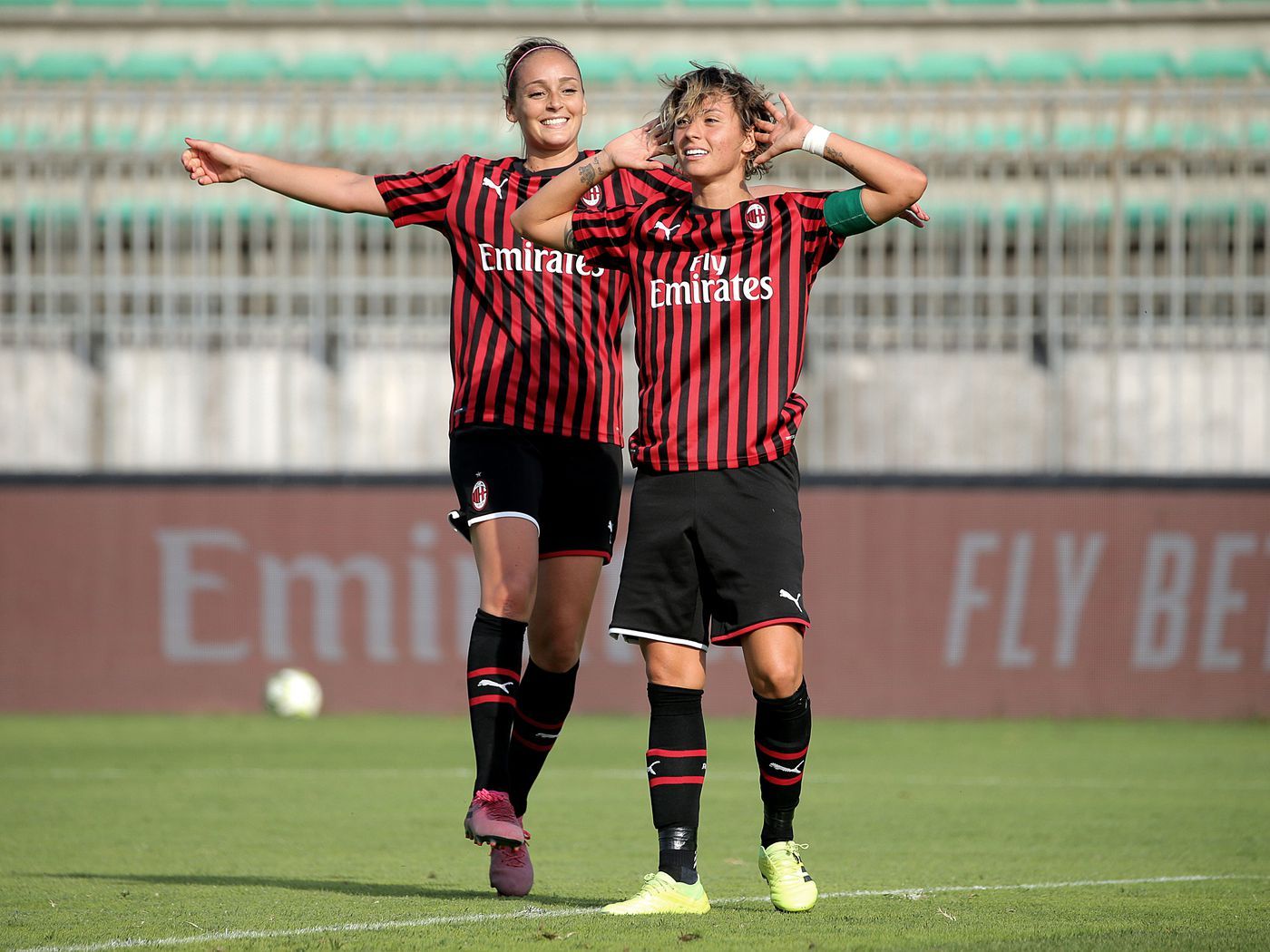 AC Milan Women Wallpapers - Wallpaper Cave