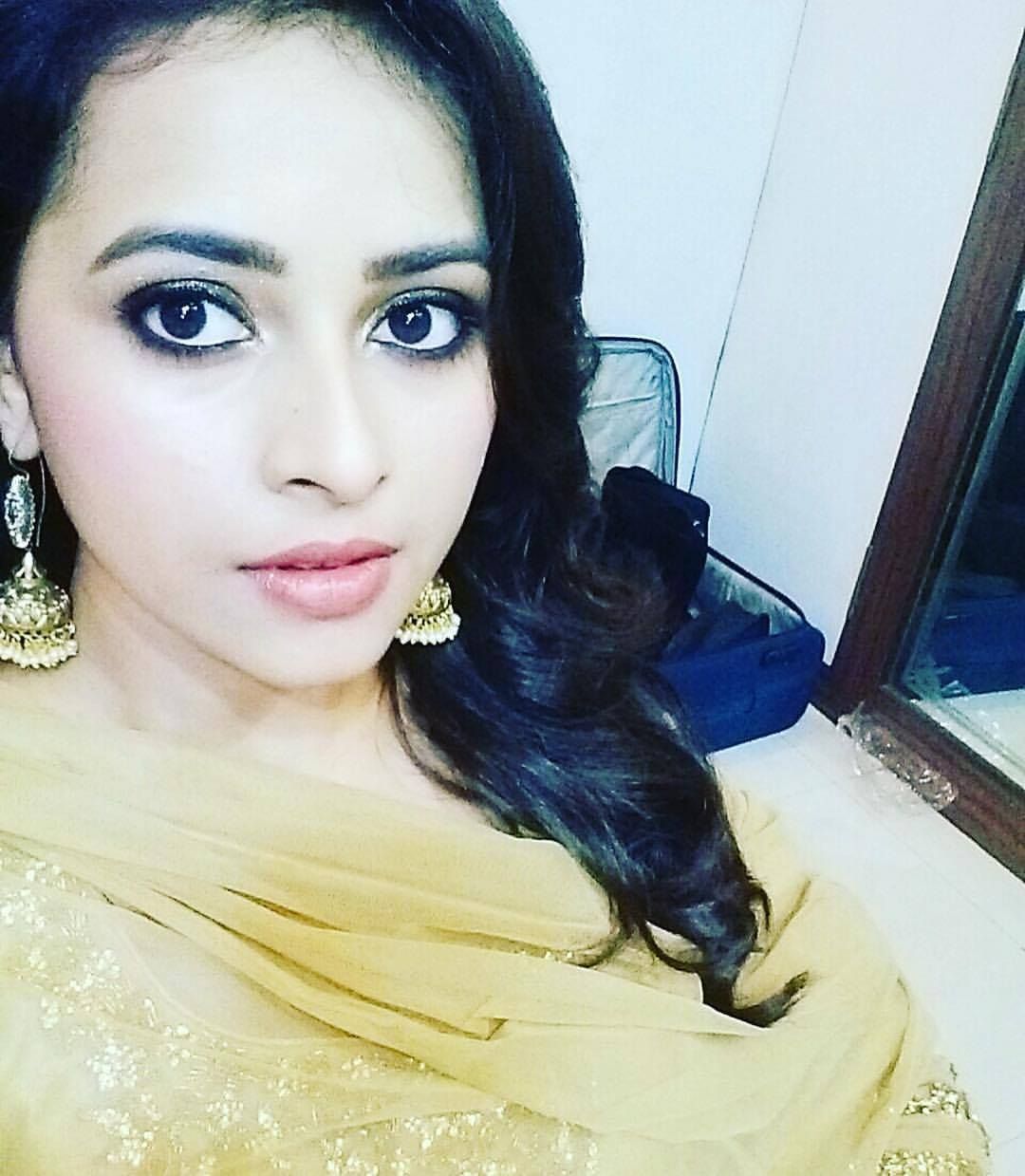 4k HD Tamil Actress Close Up Face Wallpapers - Wallpaper Cave