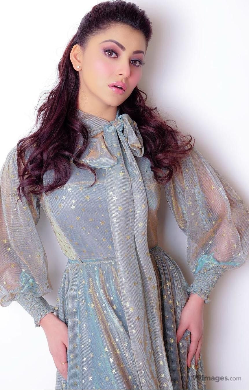 Urvashi Rautela Mobile UHD Wallpapers - Wallpaper Cave