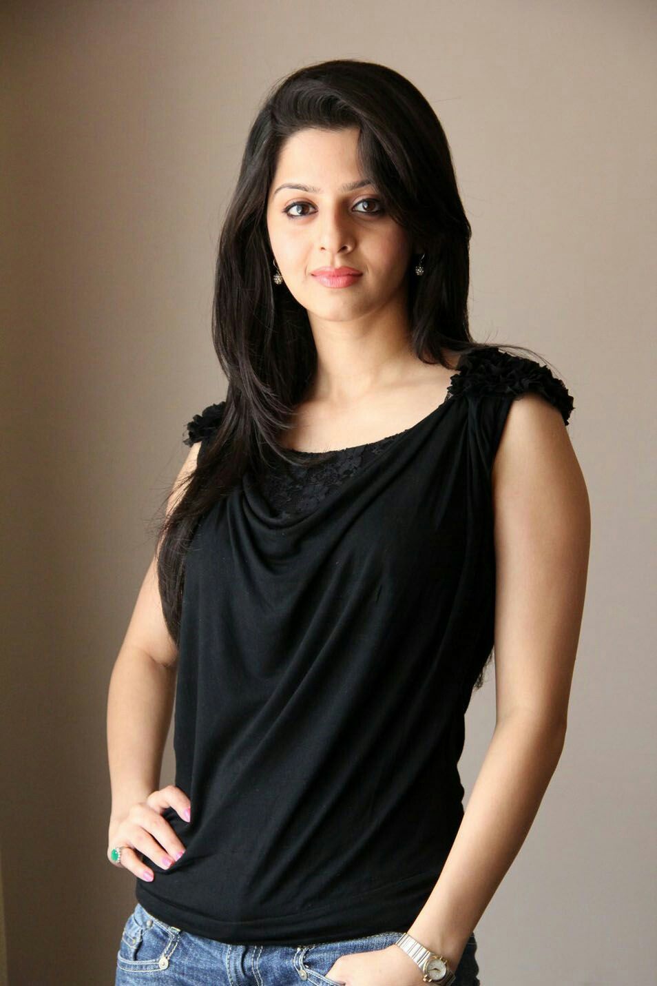 Vedhika Kumar Wallpapers - Wallpaper Cave