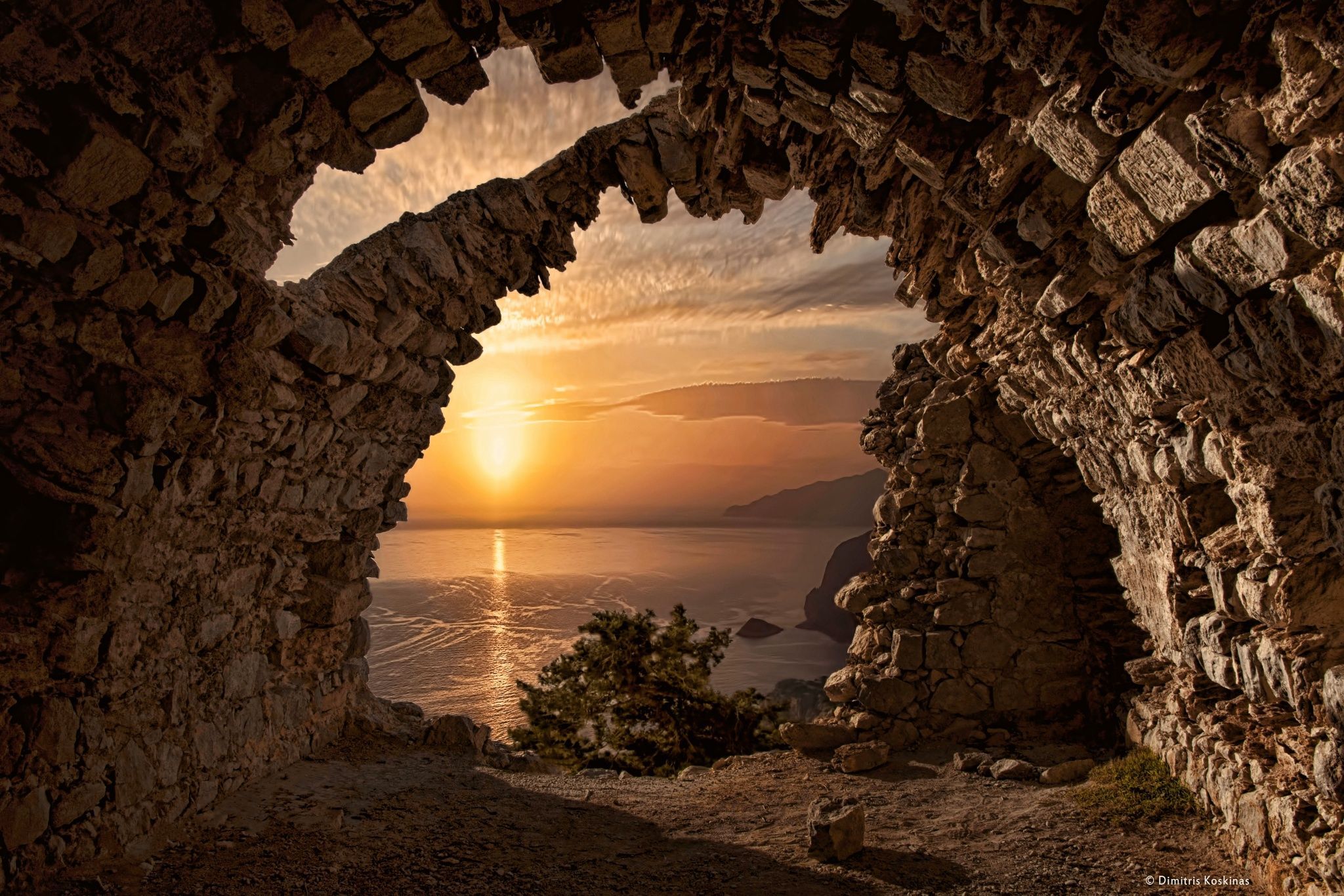Castle Of Monolithos Wallpapers - Wallpaper Cave