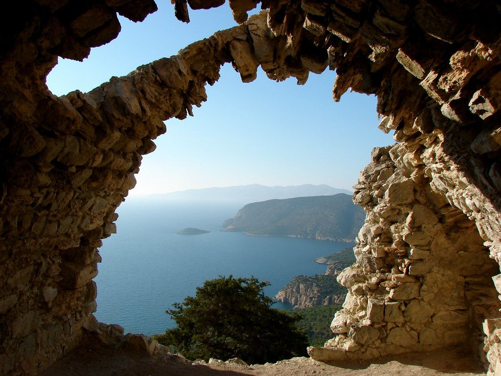 Castle Of Monolithos Wallpapers - Wallpaper Cave