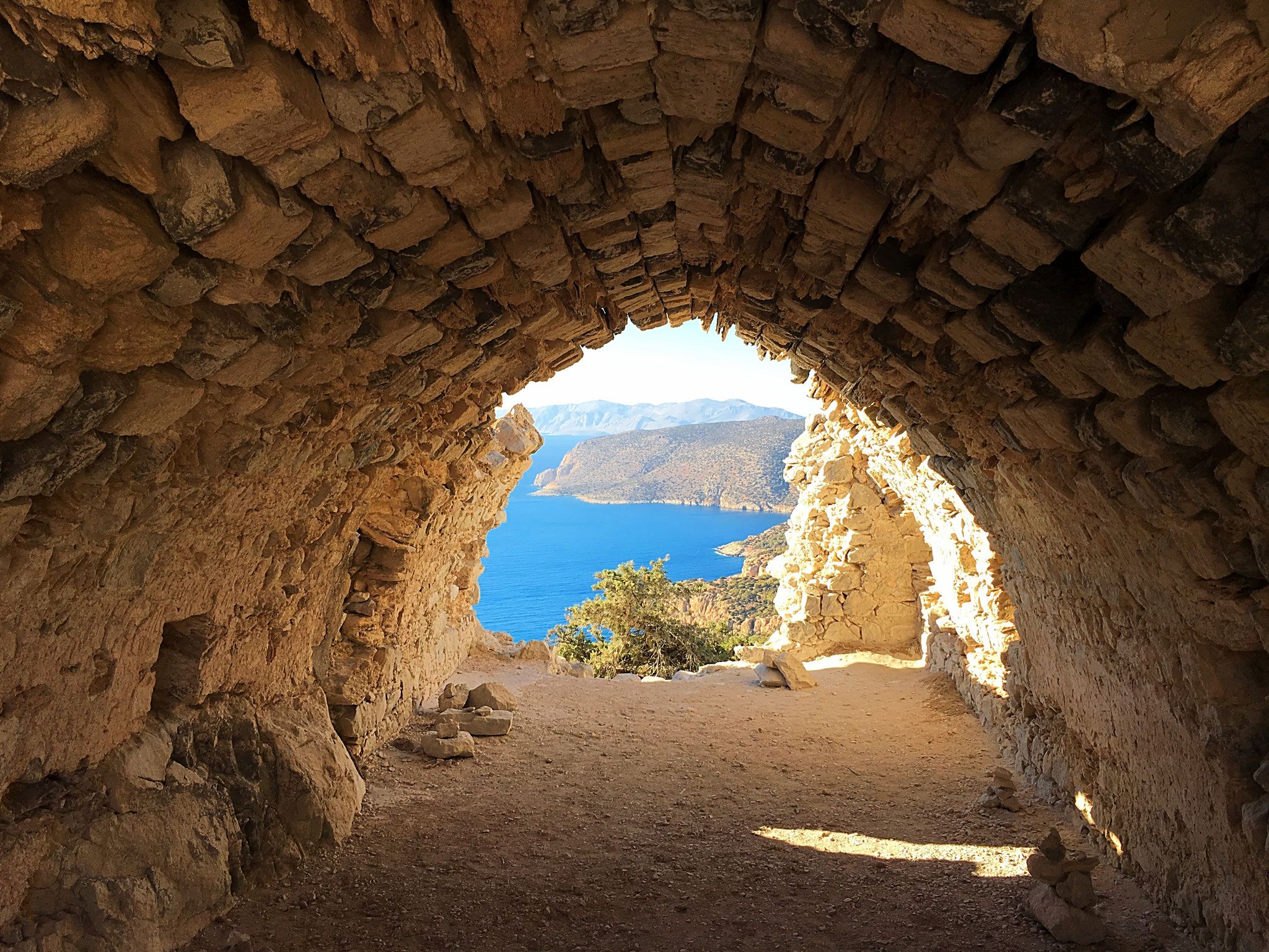 Castle Of Monolithos Wallpapers - Wallpaper Cave