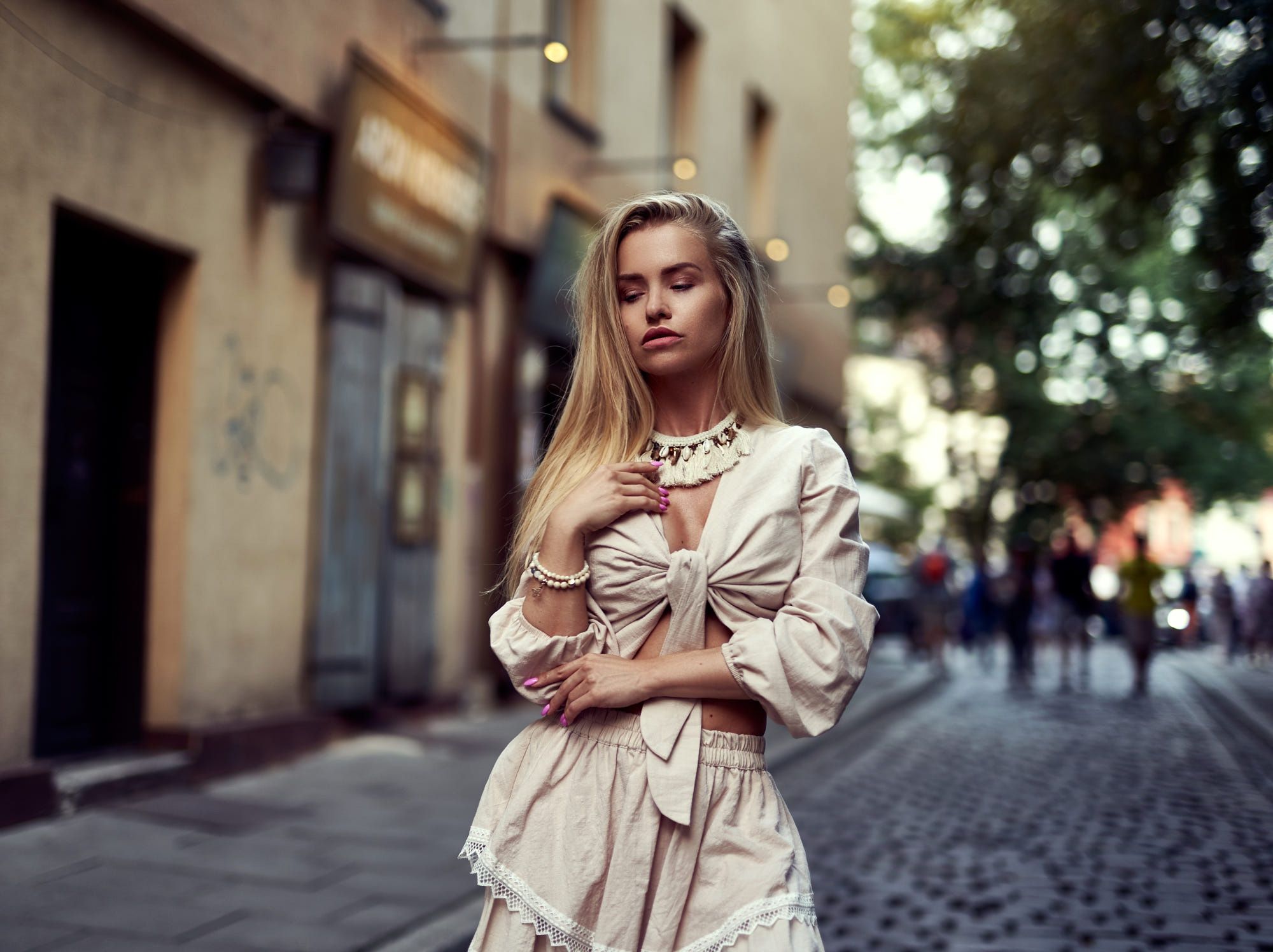 Women Mood HD Wallpapers - Wallpaper Cave