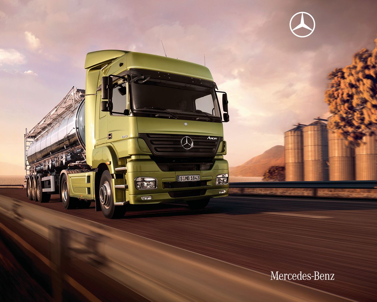 Benz Truck Wallpapers - Wallpaper Cave