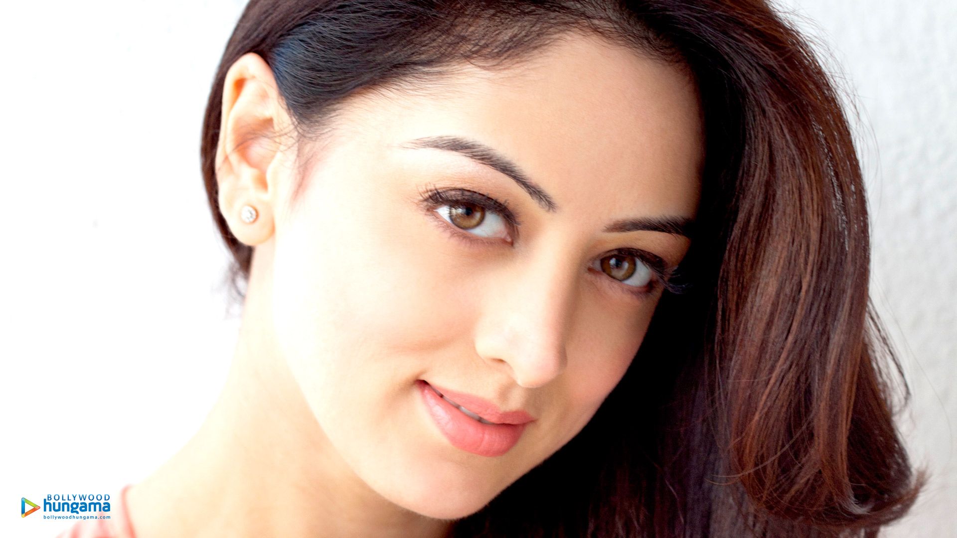 Sandeepa Dhar Wallpapers - Wallpaper Cave