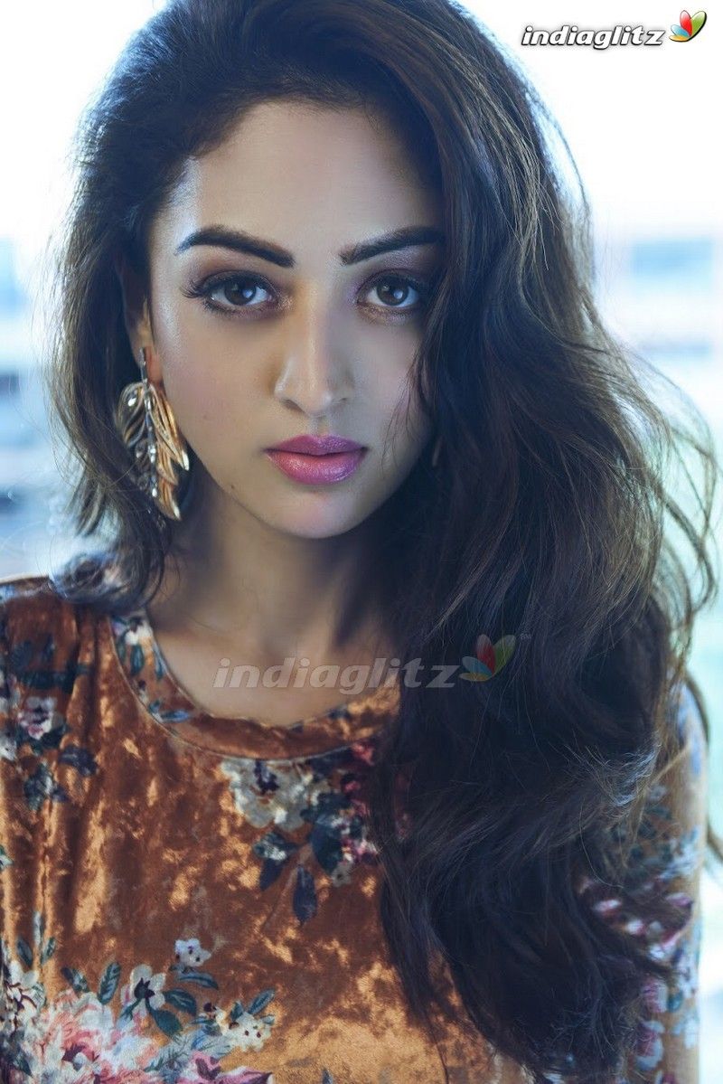 Sandeepa Dhar Wallpapers - Wallpaper Cave